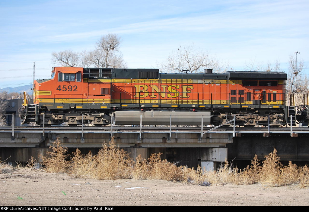 BNSF 4592